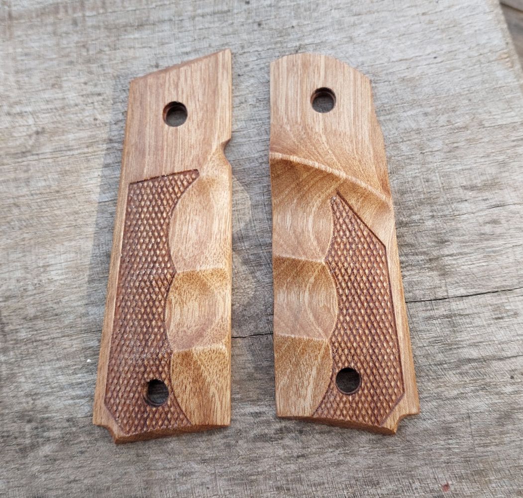 1911 Auto grips. Simple model with thumb rest and finger cuts.